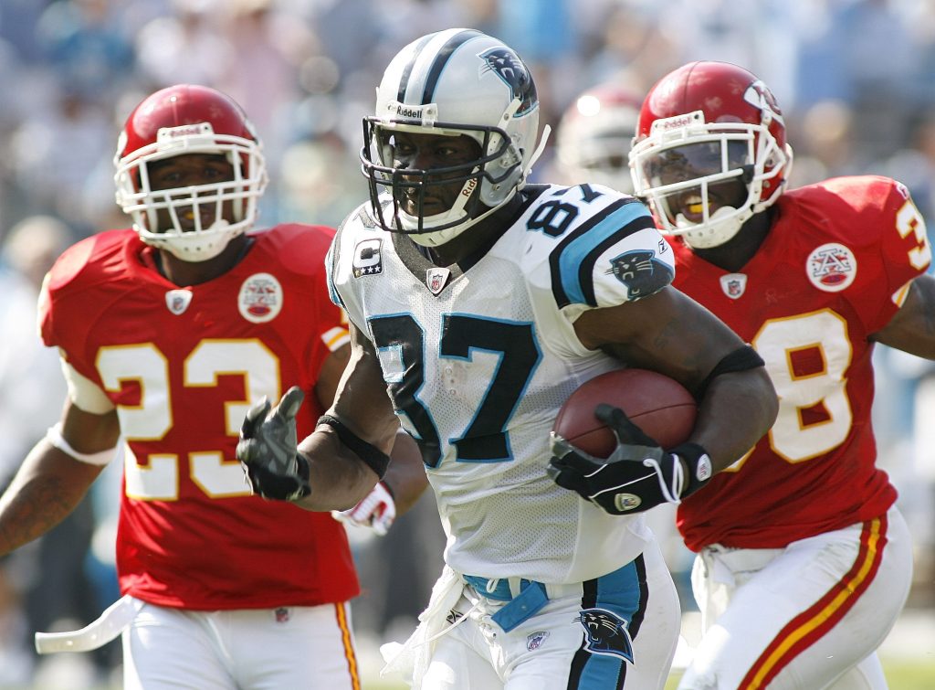 Carolina Panthers inducting Julius Peppers, Muhsin Muhammad into Hall ...